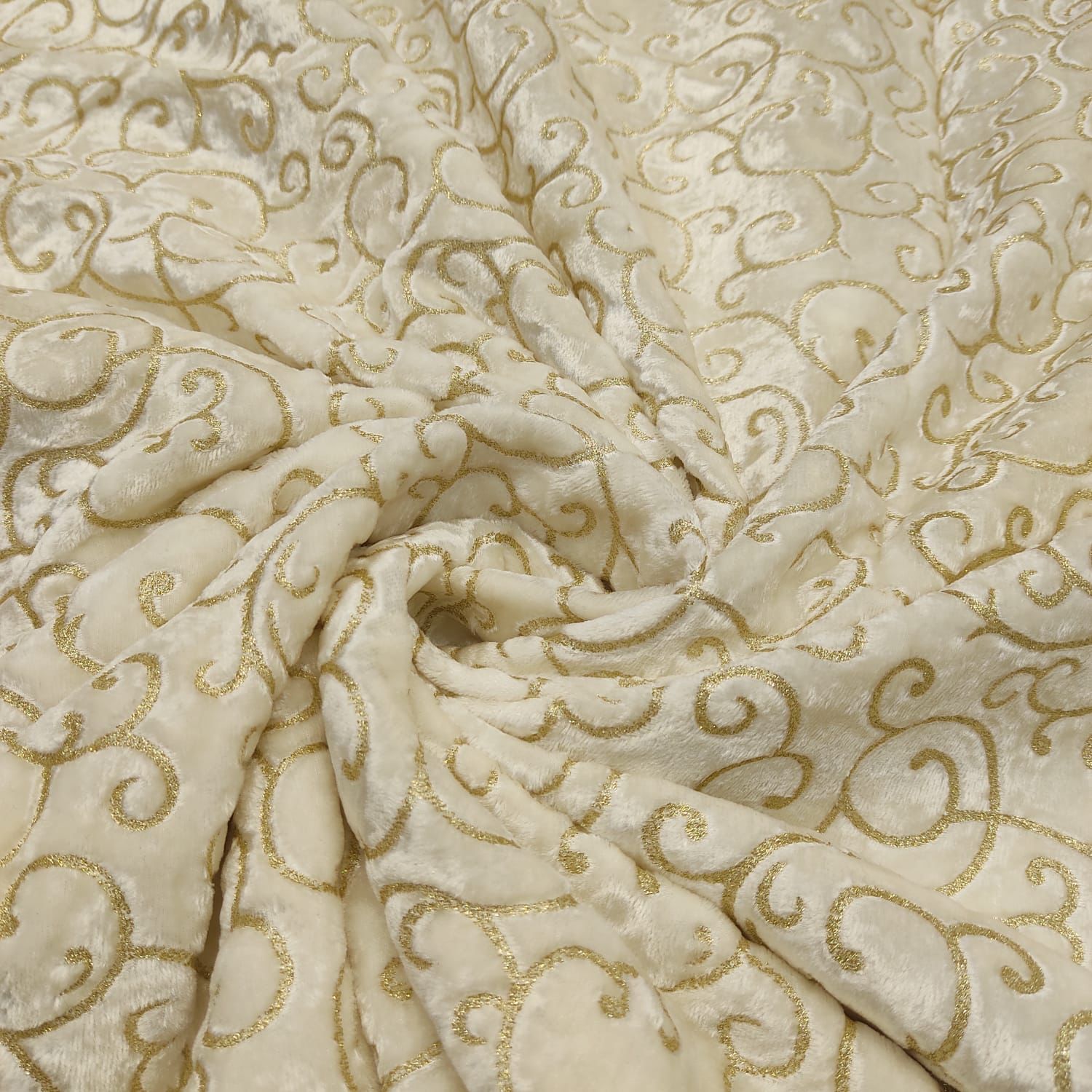 Pure viscose Velvet Foil Print Dyeable 44 inch width – Fabric Forever